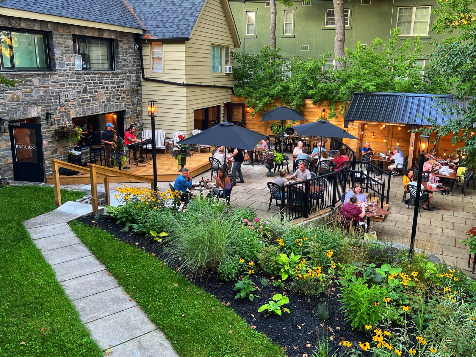 Basilico | Italian Restaurant in Bracebridge | Inn at the Falls